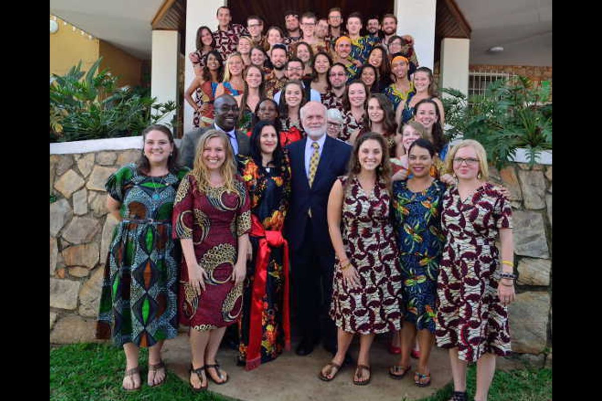 38 US Peace Corps volunteers to improve literacy | The Sunrise Newspaper